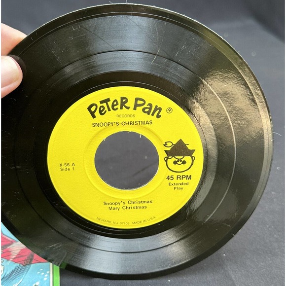 Media | Snoopys Christmas Ep Record Peter Pan Records 45 Rpm 4 Songs ...